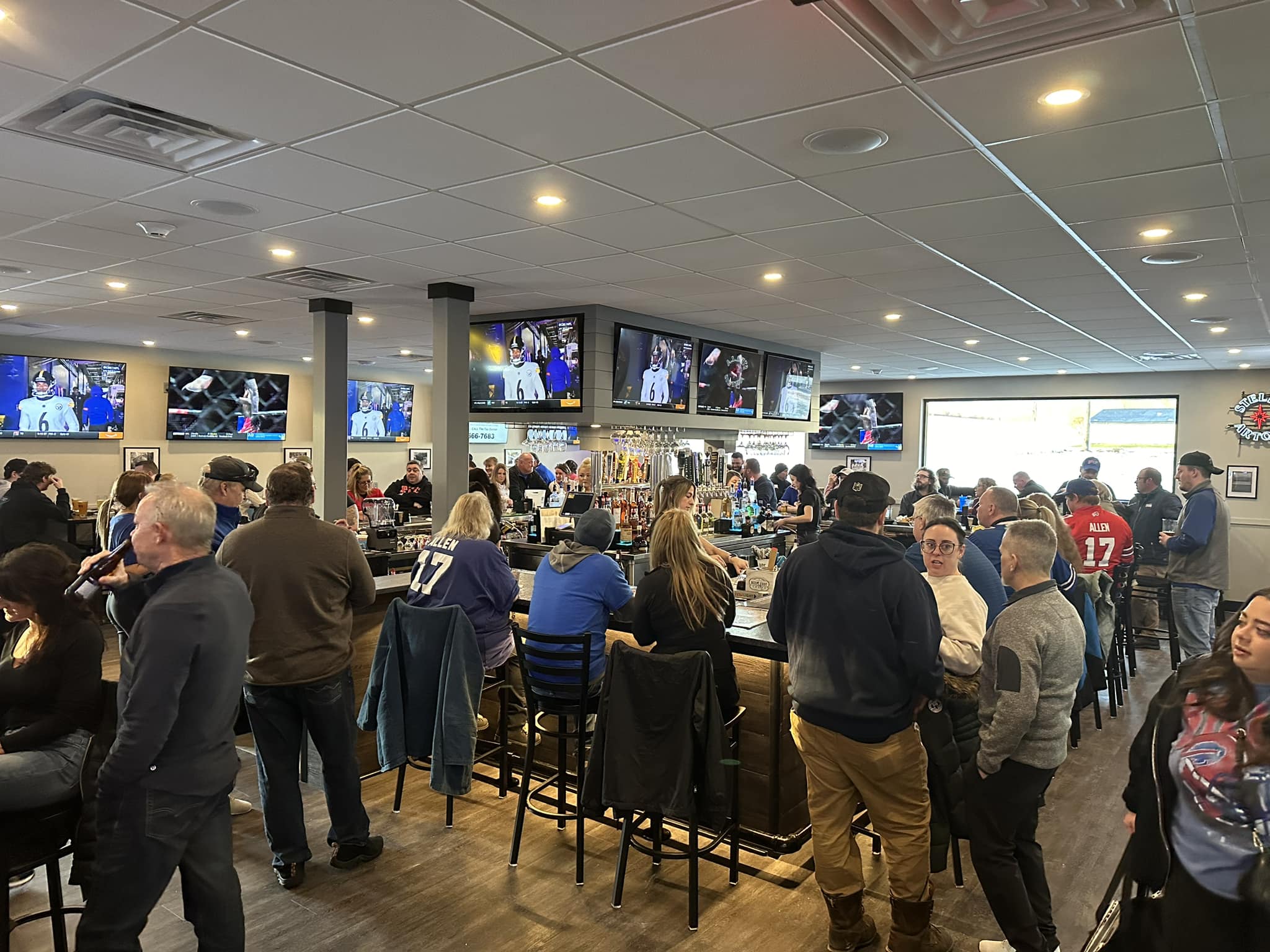 Customers show up in force for new Macedon restaurant: Hooligans ...