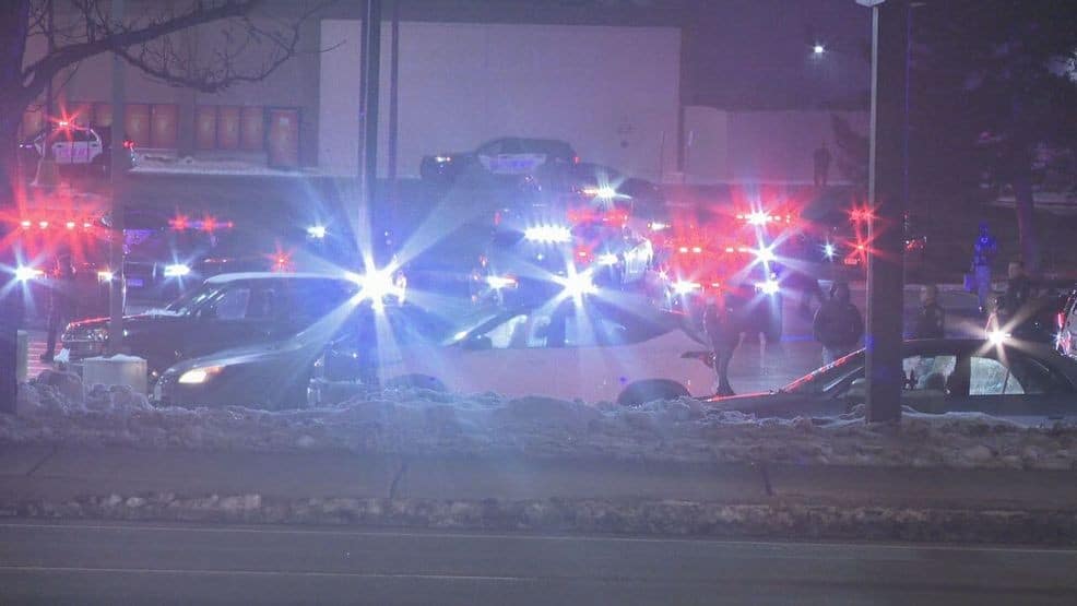 Greece Ridge Mall closes early due to teen disruptions