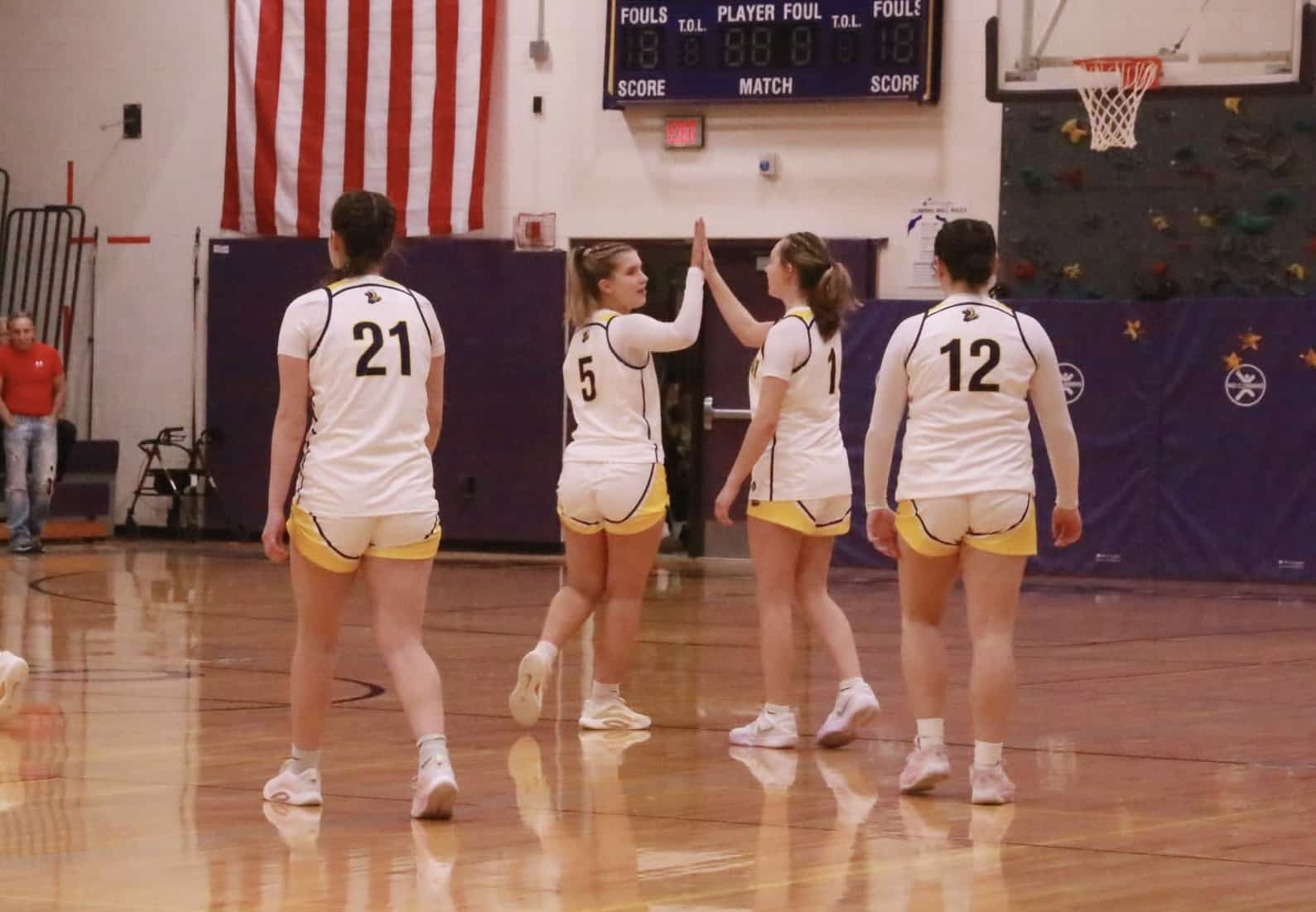 HS BASKETBALL REPORT: Ja’Niyah Bell records 30-point triple-double for ...